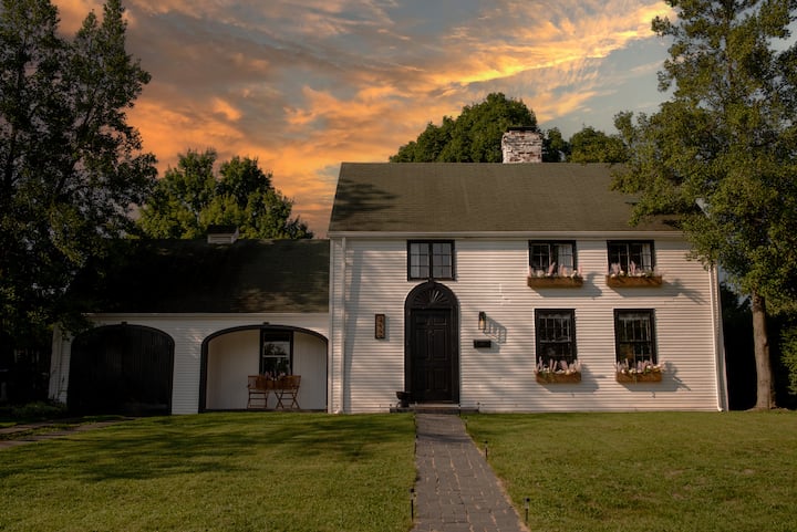 Parkway Cottage - Lexington, KY