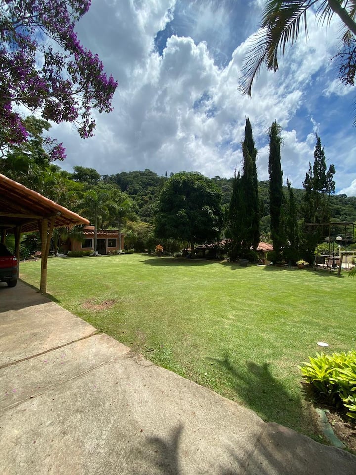 Casa Grande Em Itaipava Próxima A Br040 - Petrópolis