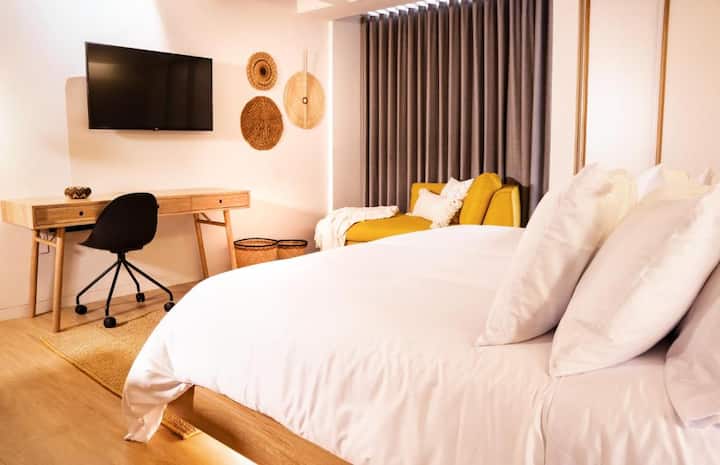 Best Location House - Medellín