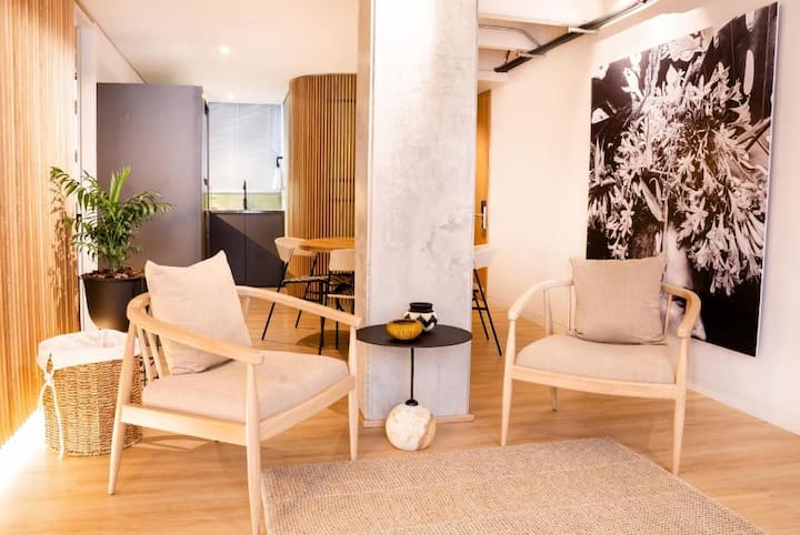 New Stylish Topá House - Medellín, Colombia