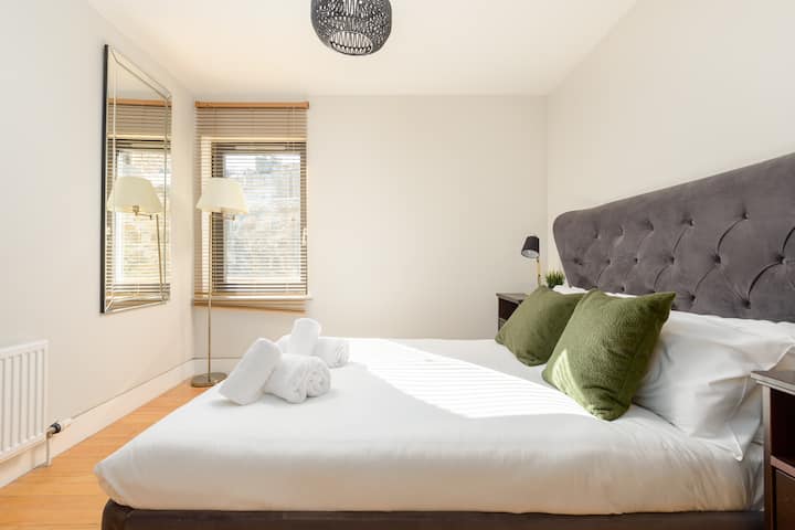 2br Modern Mews Apartment - New Town - Edinburgh