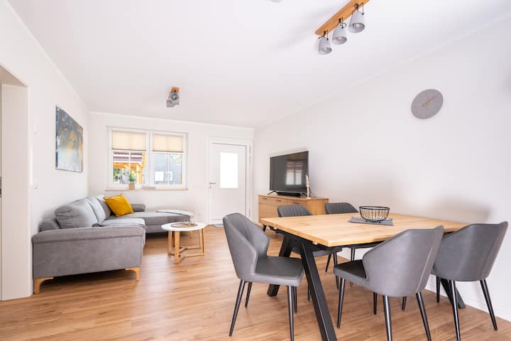 Burghof Apartments Hoyerswerda
Apartment 3 "Klaus" - Hoyerswerda
