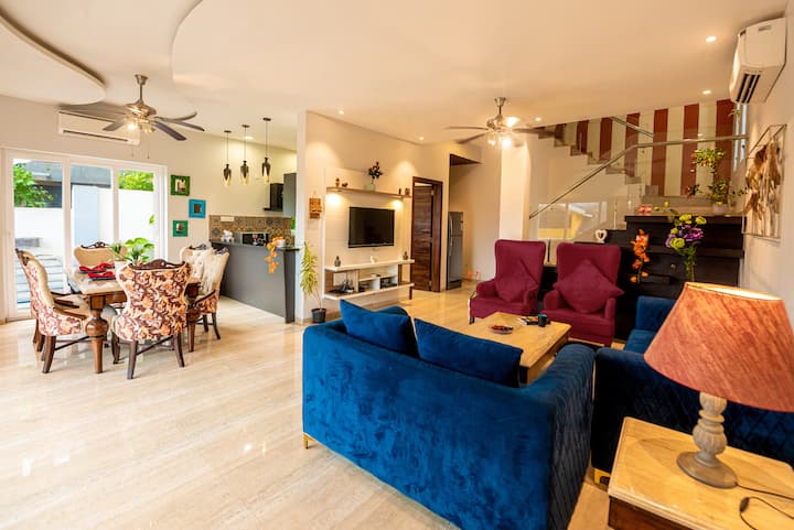 Infinity Villa | 5bhk-private Pool-caretaker-view - Goa