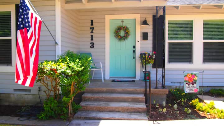 Cheeful Home In The Heart Of Carrollton! - コッペル, TX