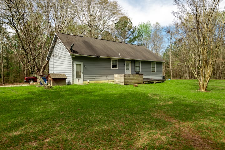 Private Spacious Ample Parking - Auburn, AL