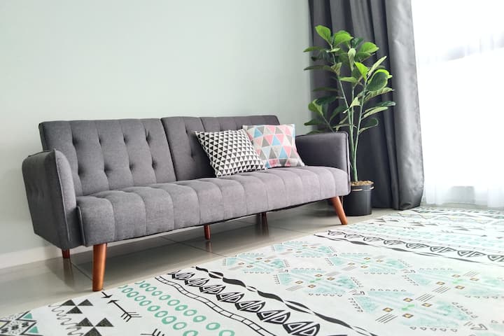 Lovely 3 Bedroom Apartment With Pool In Putrajaya - Seri Kembangan