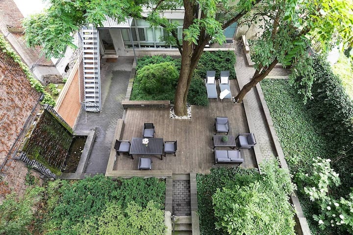 Zen Garden Penthouse With Private Rooftop Deck - West New York, NJ