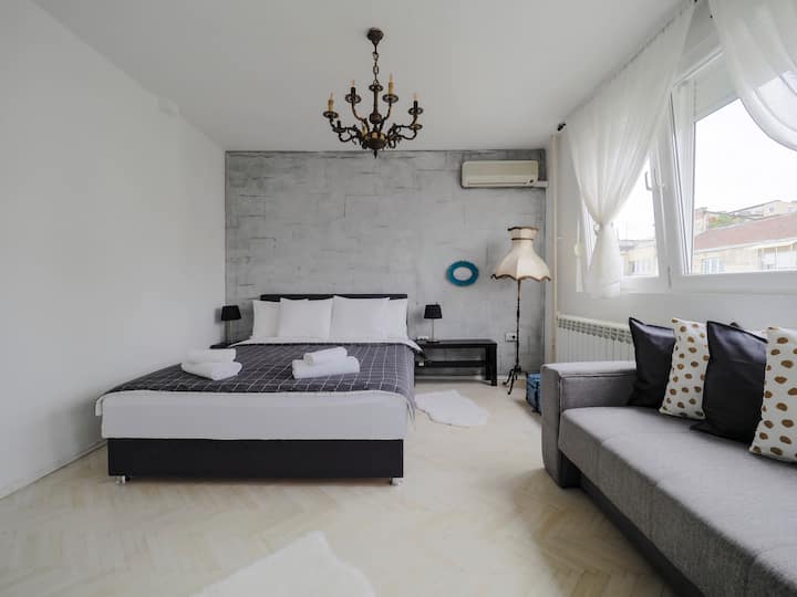 Lovely Apartment In Belgrade Center - Alonso - Belgrade