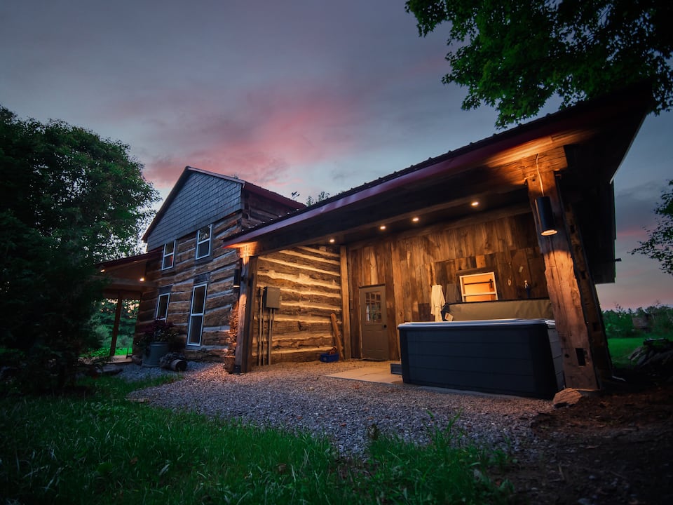 Canada Cabin Vacation Rentals | Airbnb