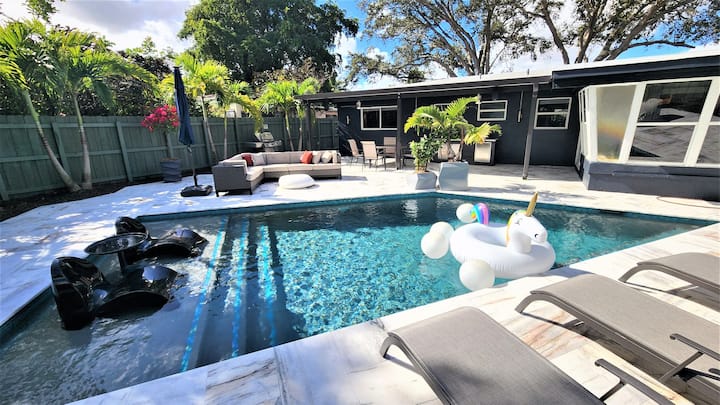 Captivating Villa With Heated Pool, Laundry & More - Fort Lauderdale