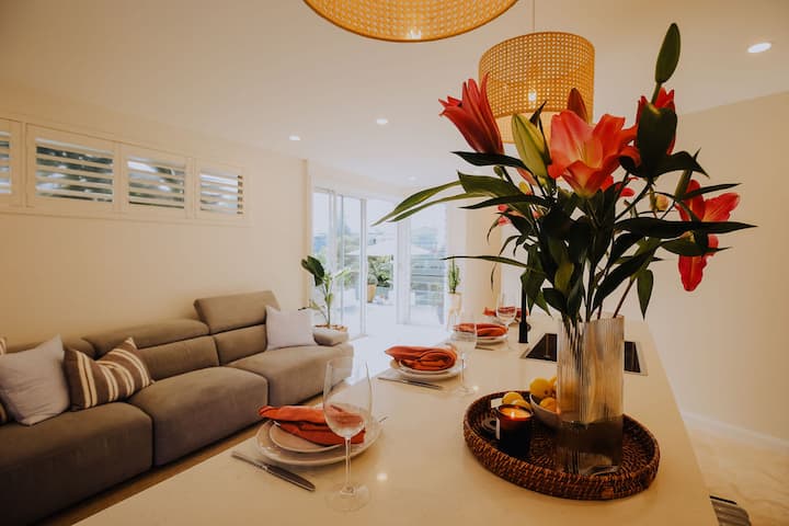 Cozy Retreat 160m From Wamberal Beach - Terrigal
