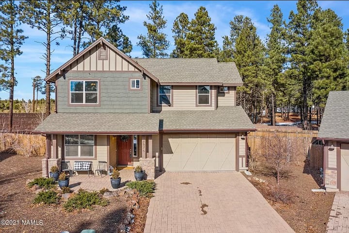 Elegant Flagstaff Getaway - 7 Minutes From Nau - Flagstaff, AZ
