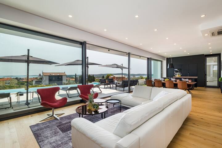 Villa With Pool And Spa - My Luxoria Villas - Premantura