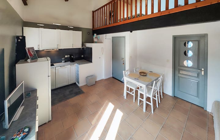 Loft Coquet Centre Village, Proche Plages - Villeneuve-lès-Béziers