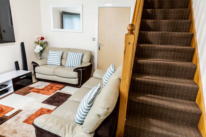 Resource Homes
Beautiful 2-bedroom Holiday Home - Bolton