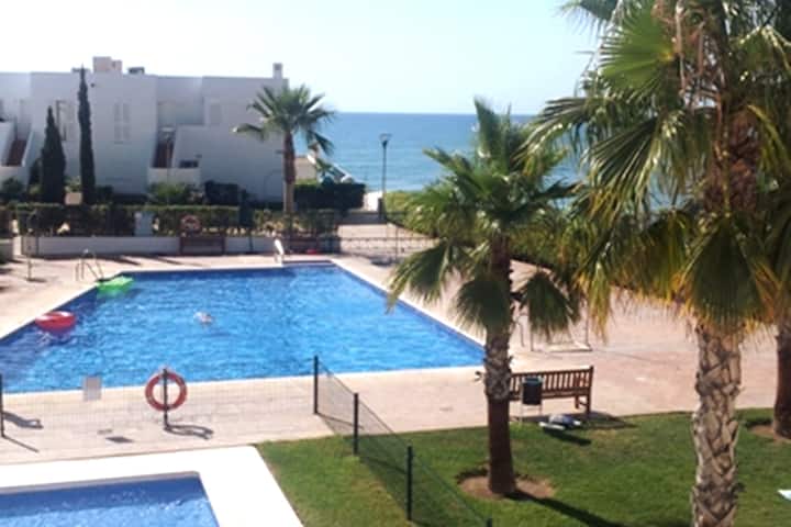 Townhouse In A Front Line Urbanisation. - Mojácar