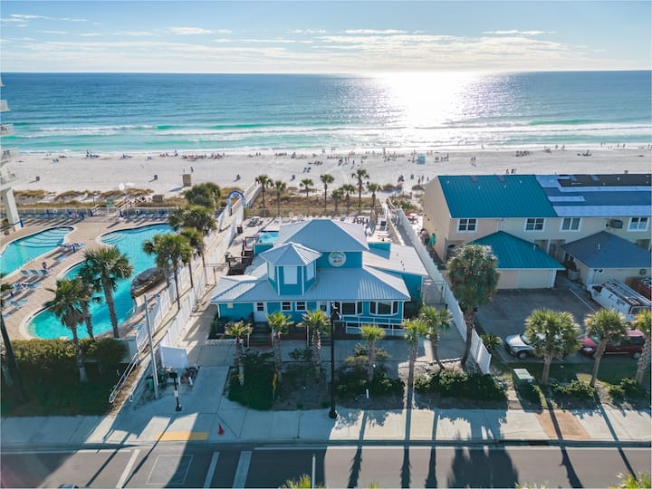 Private Getaway W/beach Access, 11 Pools, & More! - Panama City Beach, FL