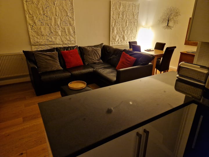 Apartment In The Heart Of Tenby With Parking - 屯貝