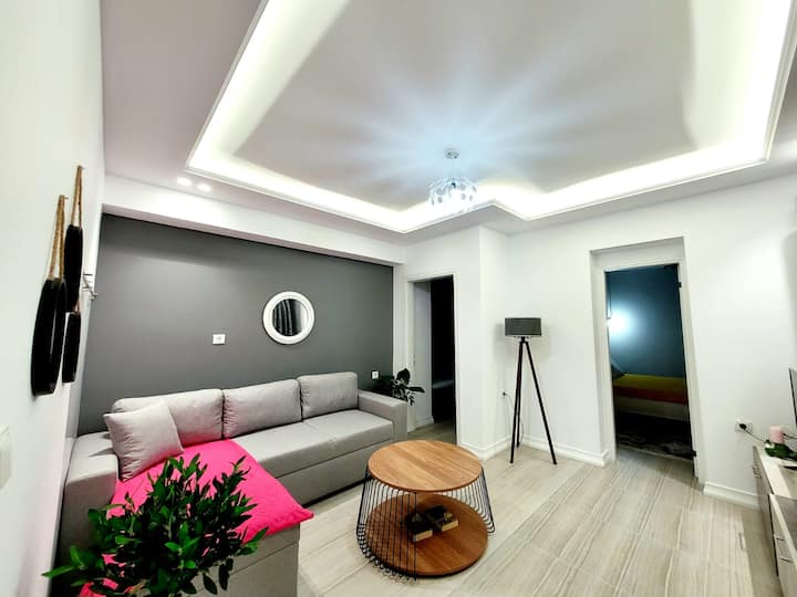 Adis Apartment 1 - Sarandë