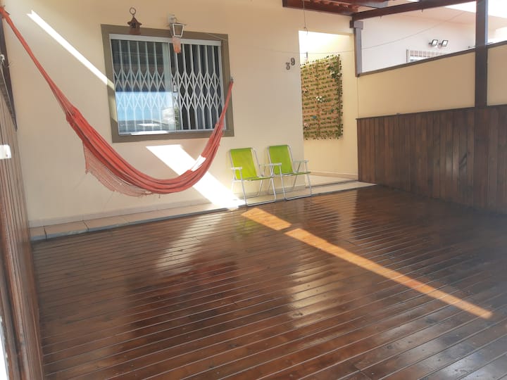 Casa Agradável, Aconchegante Com Estacionamento Sc - Navegantes