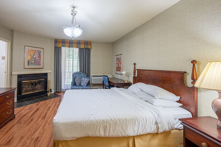 Lovely Room With Balcony - Saint-Sauveur