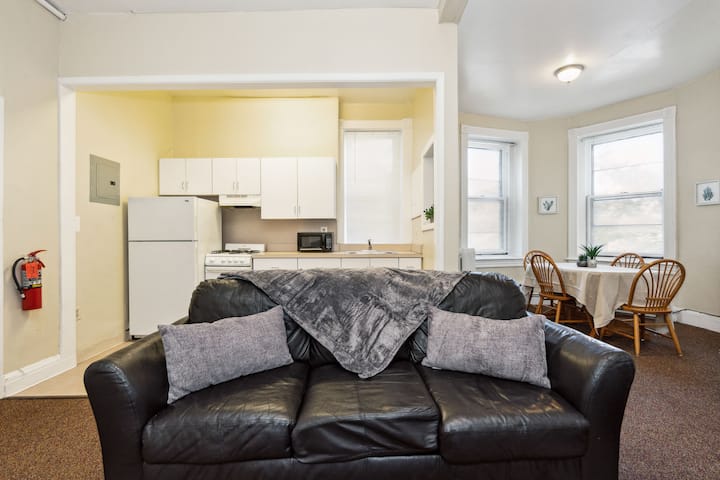 Perfectly Located Private Apt In A Safe Community! - Baltimore, MD