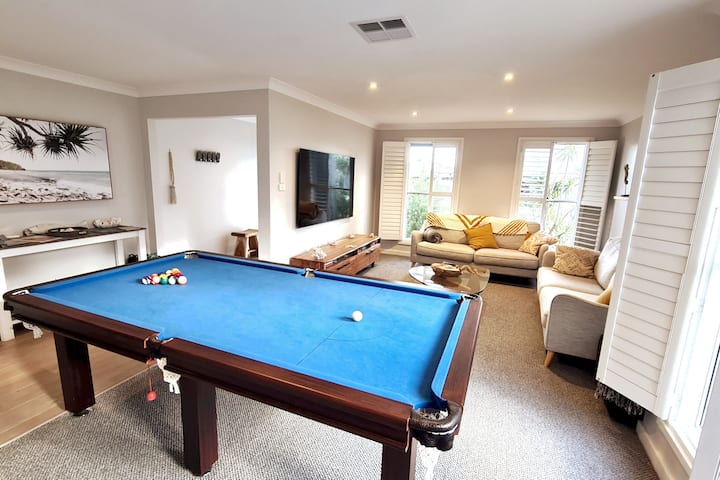 Luxury Home Pool & Spa Only 400 Metres From Shell Cove Marina & Close To Beaches - Wollongong