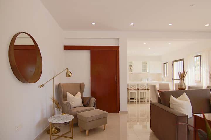 Phaedrus Living: City View Luxury Flat Androcleous - Pafos
