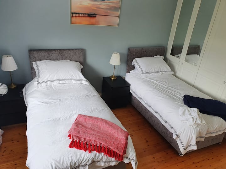 Lovely 1 Bedroom With Mature Gardens - Clonmel