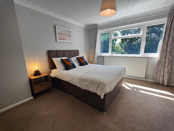 Piping Green - 4 Bedroom House, Wi-fi, Garden - Aéroport de Southampton (SOU)