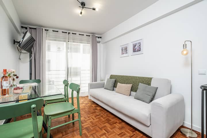 City Centre Split-level Apartment 2 With Terrace - Madeira Island