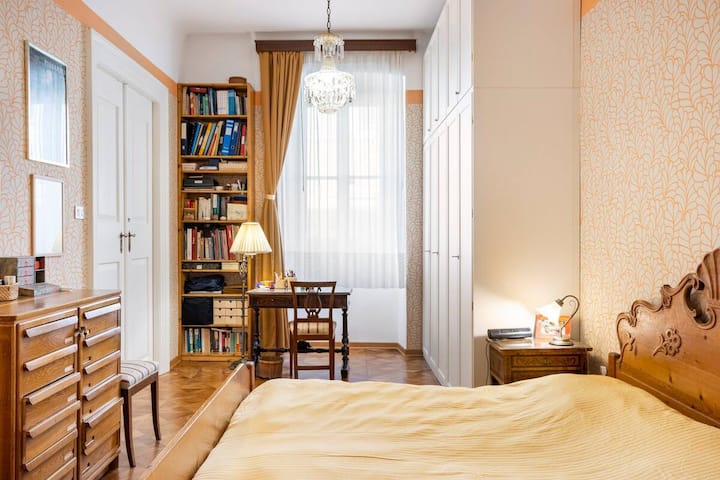 Room For Two In The Very Center - Trieste