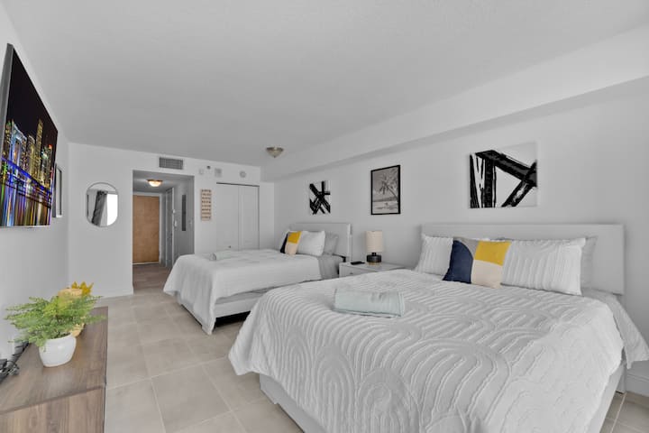 Lovely Studio In Brickell -2 Beds And Free Parking - Miami, FL