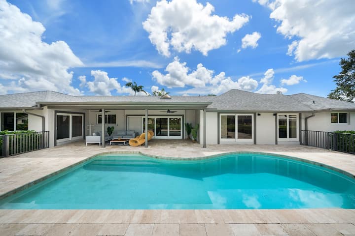 Waterfront Naples Luxury Home - Naples, FL