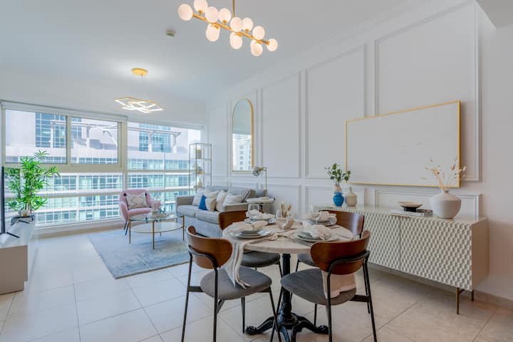 Luxury 1 Br Marina View Near Beach - Emaar - Dubai