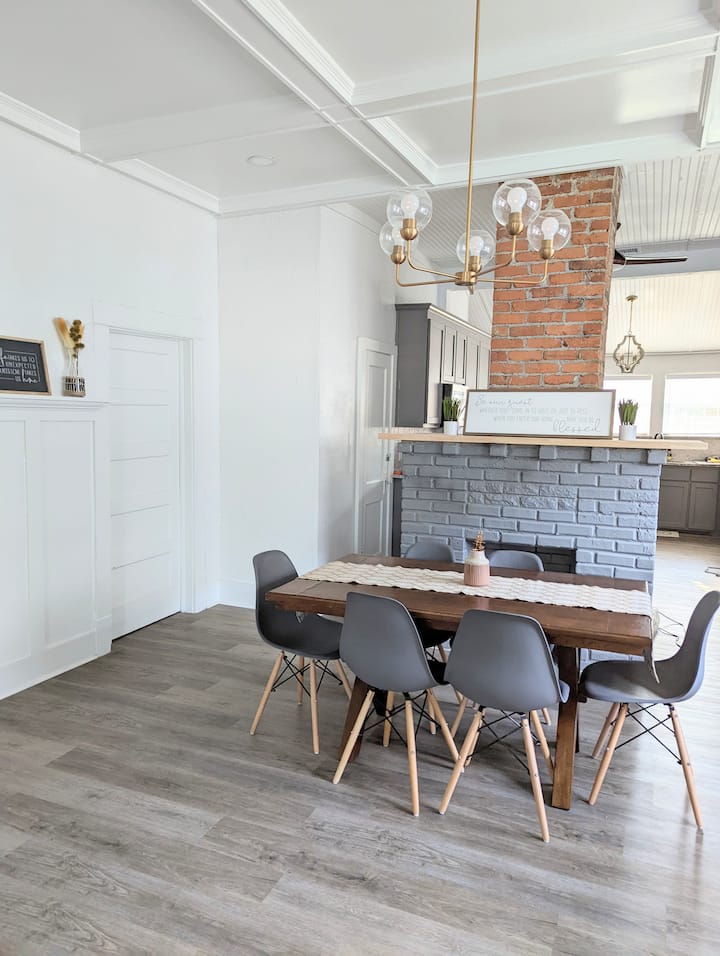 5 Star Historic Home| 2br/3rd Loft | 3mi To Casino - Silo, OK