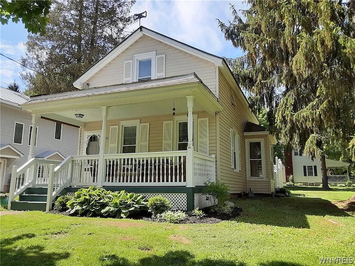 Cozy Martha - Ellicottville, NY