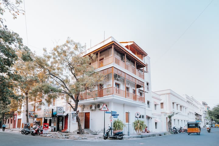 Lovely 2-bedroon Condo In White Town - Pondichéry