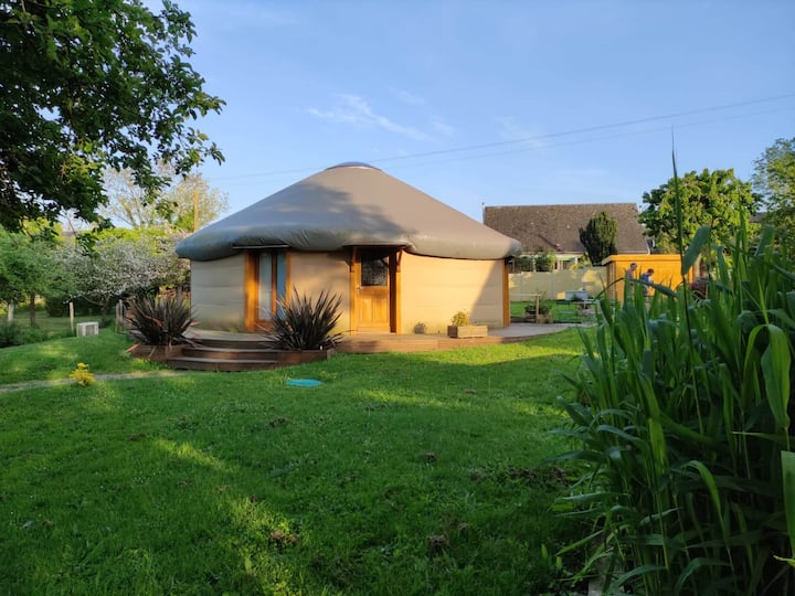 Belle Yourte Contemporaine, Spacieuse Tout Confort - Calvados