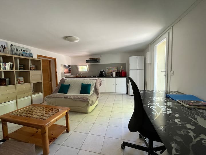 Logement à 5 Minutes Du Centre Ville - Nîmes