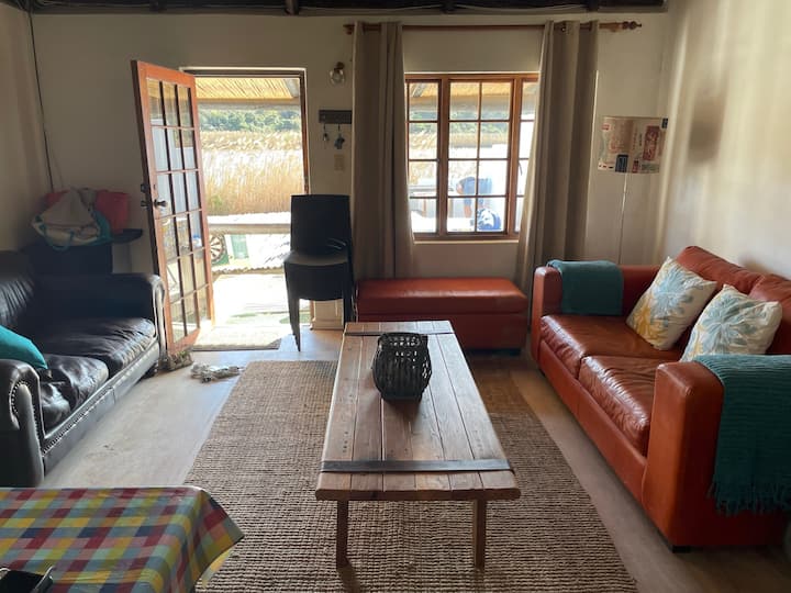 Cheerful Semi-detached River Front Home - Swellendam