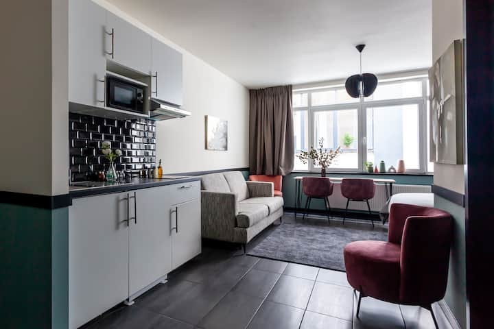 Luxurious Studio Lively Area - 브뤼셀