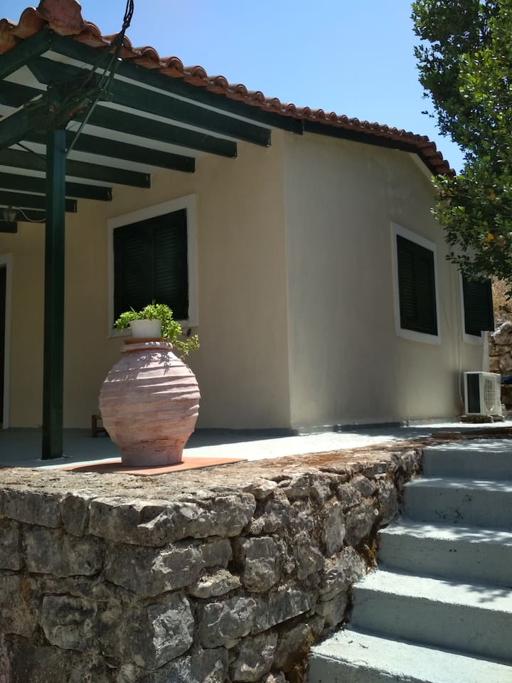 Avgi Lodge In Agia Effimia - Agia Effimia