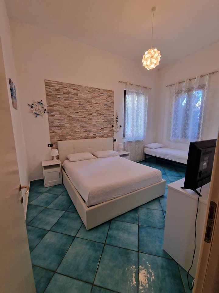 Appartamento A 50 Mt. Dal Mare – Via Colombo - Roseto degli Abruzzi