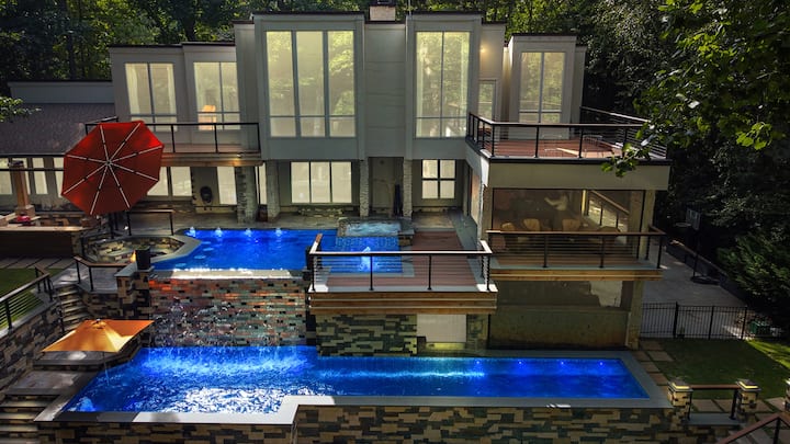 Amazing 6 Br Riverfront Home W/ Resort Amenities - Roswell, GA