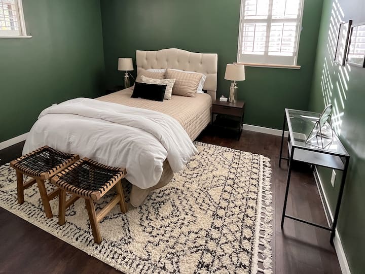 Cozy & Spacious 3 Bedroom Near Mtn Brook/homewood - Birmingham, AL