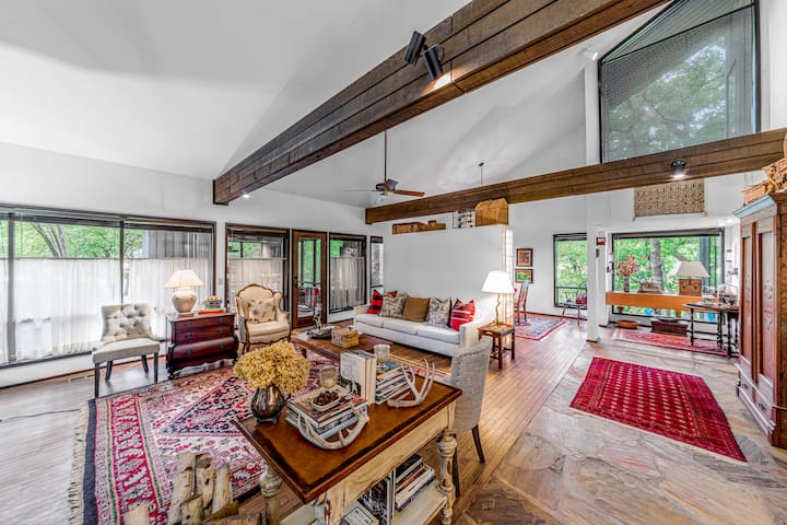 Spacious Architectural Gem: Country Club Treehouse - Stillwater, OK