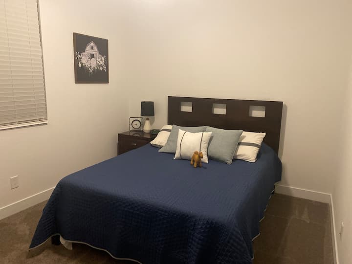 Private Front Bedroom With Bathroom - Surprise, AZ