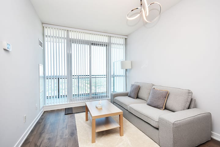 Modern 1 Bedroom Condo In Middle Of Mississauga - Mississauga