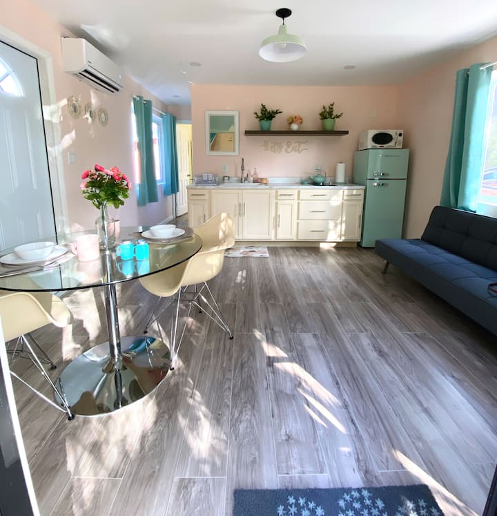 Super Studio 10 Min To Hardrock Stadium - Miami Gardens, FL